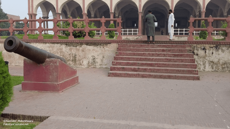 Best Places to Visit in Lahore Fort - Top Tourist Attractions in Shahi ...
